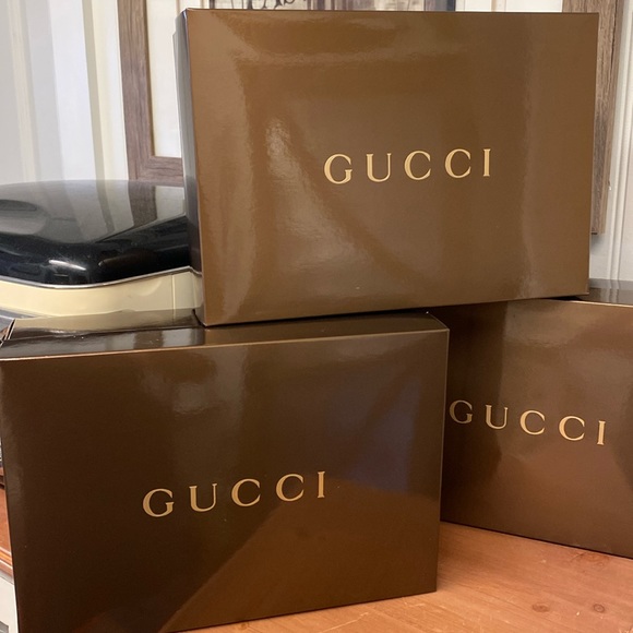 Gucci | Party Supplies | New Glossy Brown Gold Empty Gucci Gift Box ...